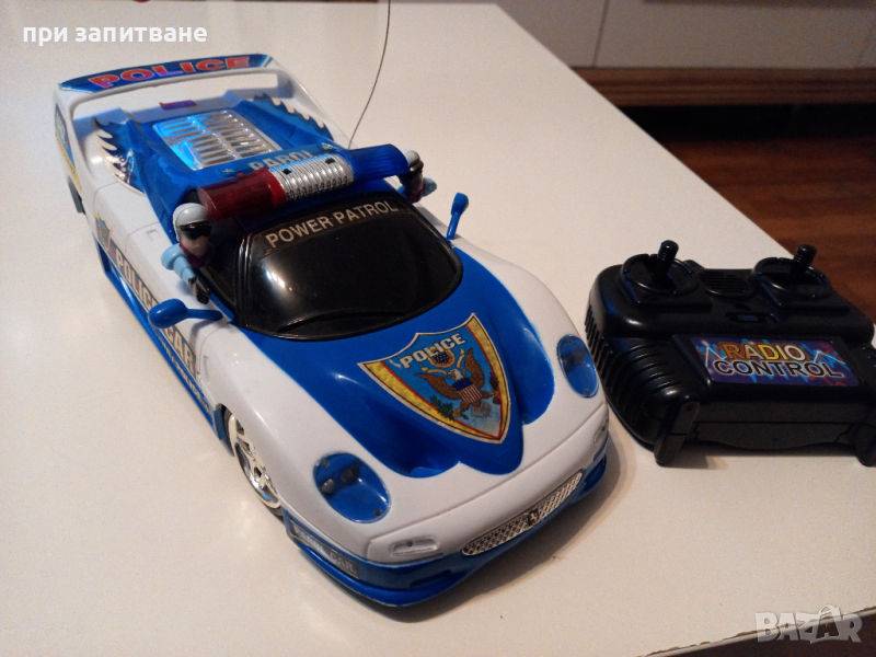Стара играчки, R/C кола Ferrari F50 Police Highway Patrol и Mercedes ...