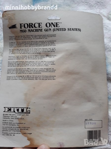 AK 47 , M 16 ,M60,FAMAS ASSAULT, MP5K SUBMACHINE GUN, UZI. Scale 1>