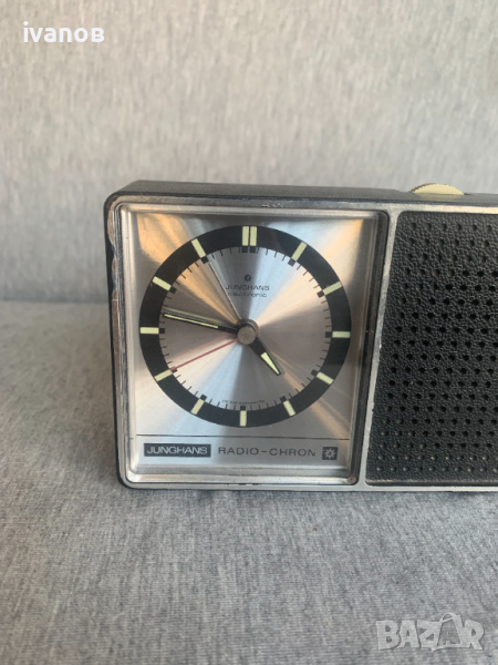 Стар настолен часовник Junghans Radio-Chron Blaupunkt радио в ...